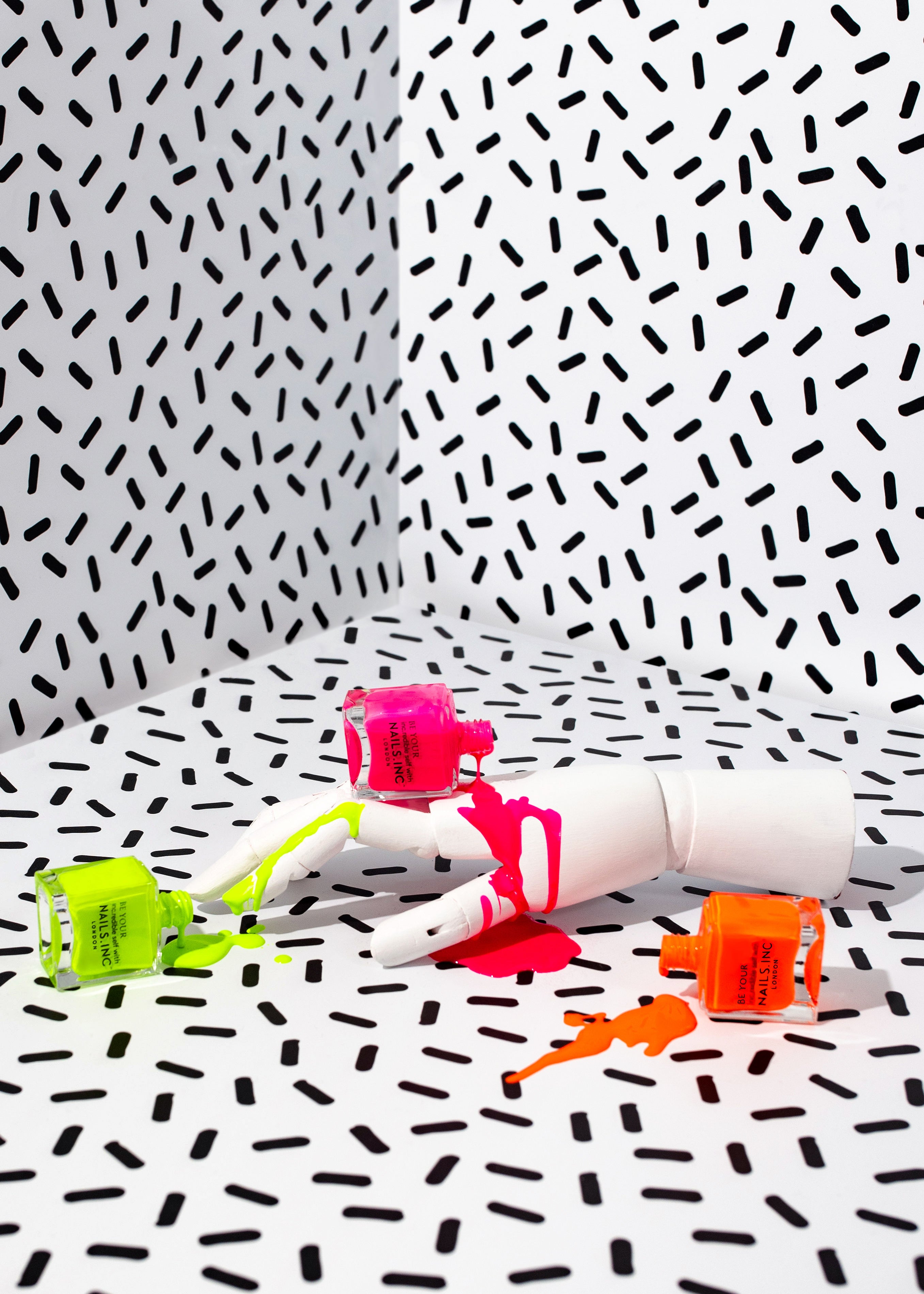 Graphic Dash Vinyl Backdrop for Product & Food Photography – Club Backdrops
